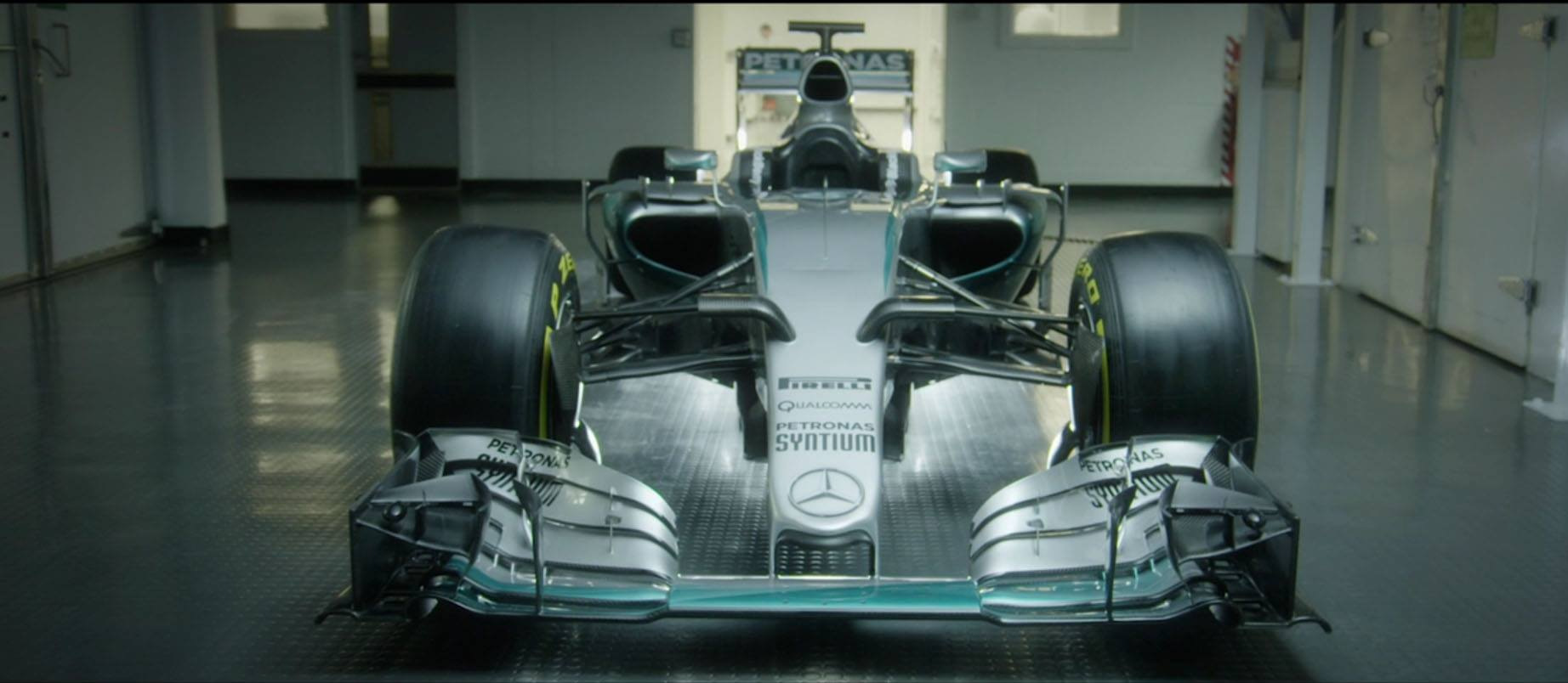 MERCEDES W06 HYBRID 2015 - Foto 4/8