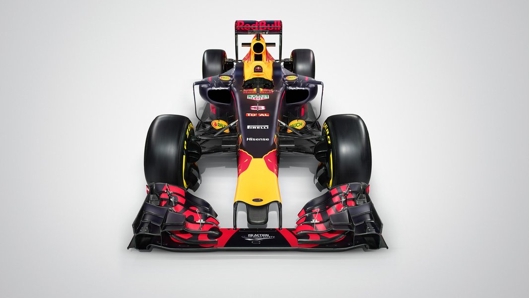 Red Bull, Newey believes it: "RB12 balanced package and excellent chassis"