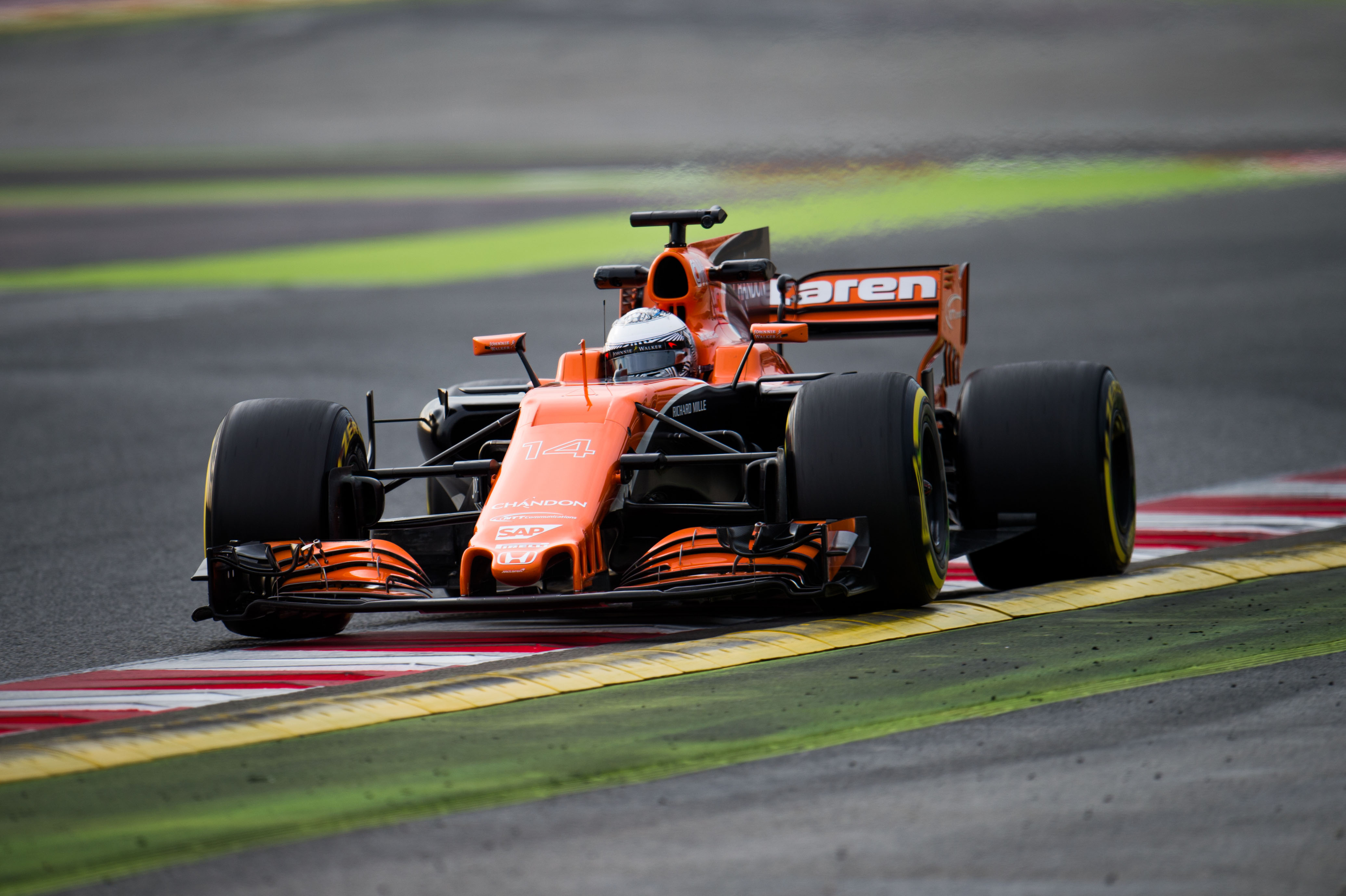 Fernando Alonso, the solitude of the "caballero de la sad figura" of F1