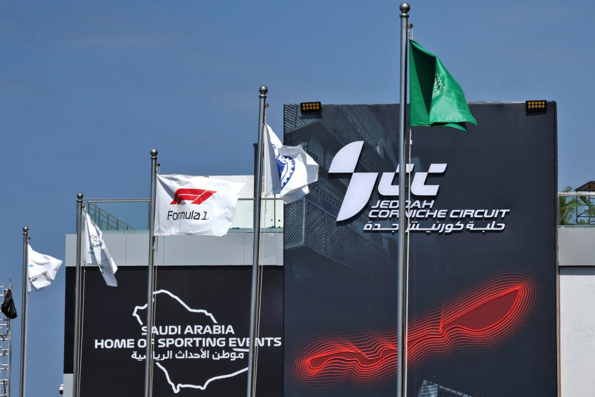 LIVE F1 | GP Saudi Arabia 2024: LIVE Free Practice 1 [LIVE TIMING AND ...