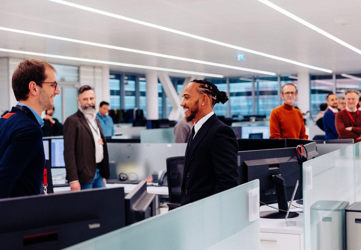 F1 | The Telegraph's sensational blunder: "Hamilton in Ferrari? In ...