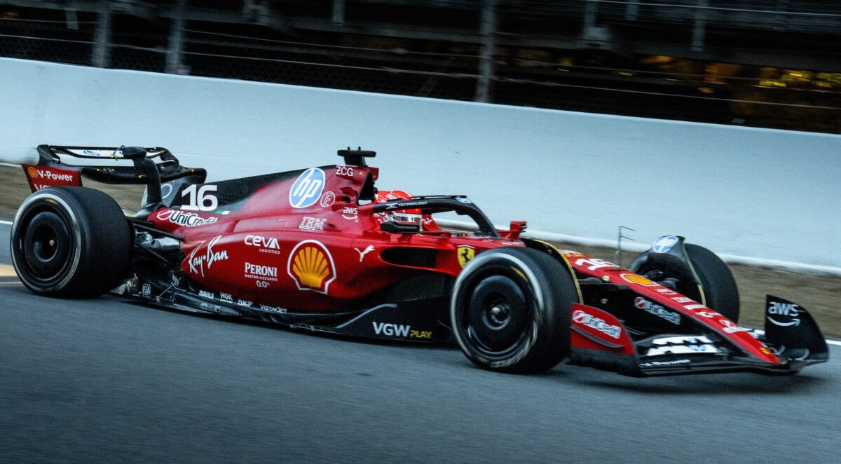 Ferrari | Hamilton e Leclerc, giornata di attività a Barcellona al ...