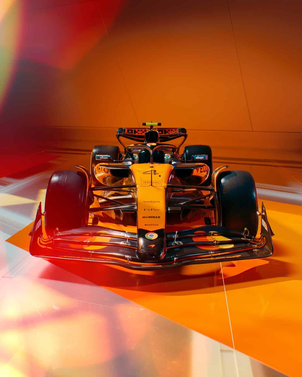 F1 75 Live | McLaren MC39, the single-seater shown in London to attack ...