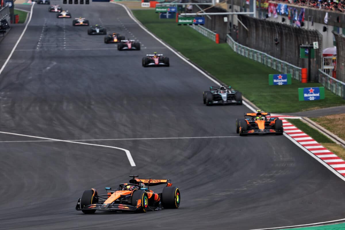F1 | McLaren dominates in China: Piastri and Norris sign the 1-2 in ...