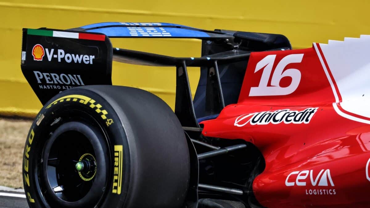F1 | Ferrari brings the "Macarena" back to Suzuka: the first real ...